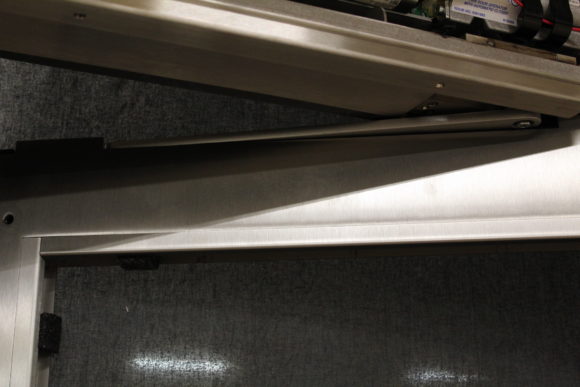 Modern auto-operated balanced hardware