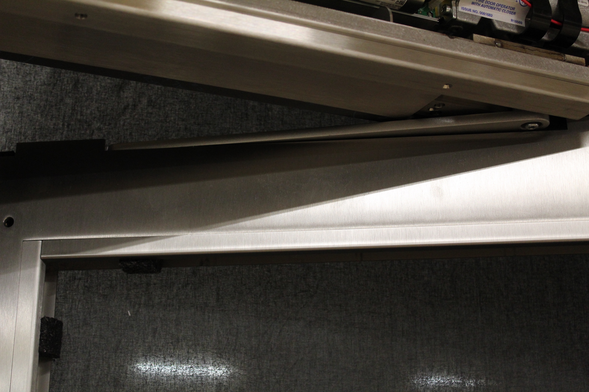 Modern auto-operated balanced hardware