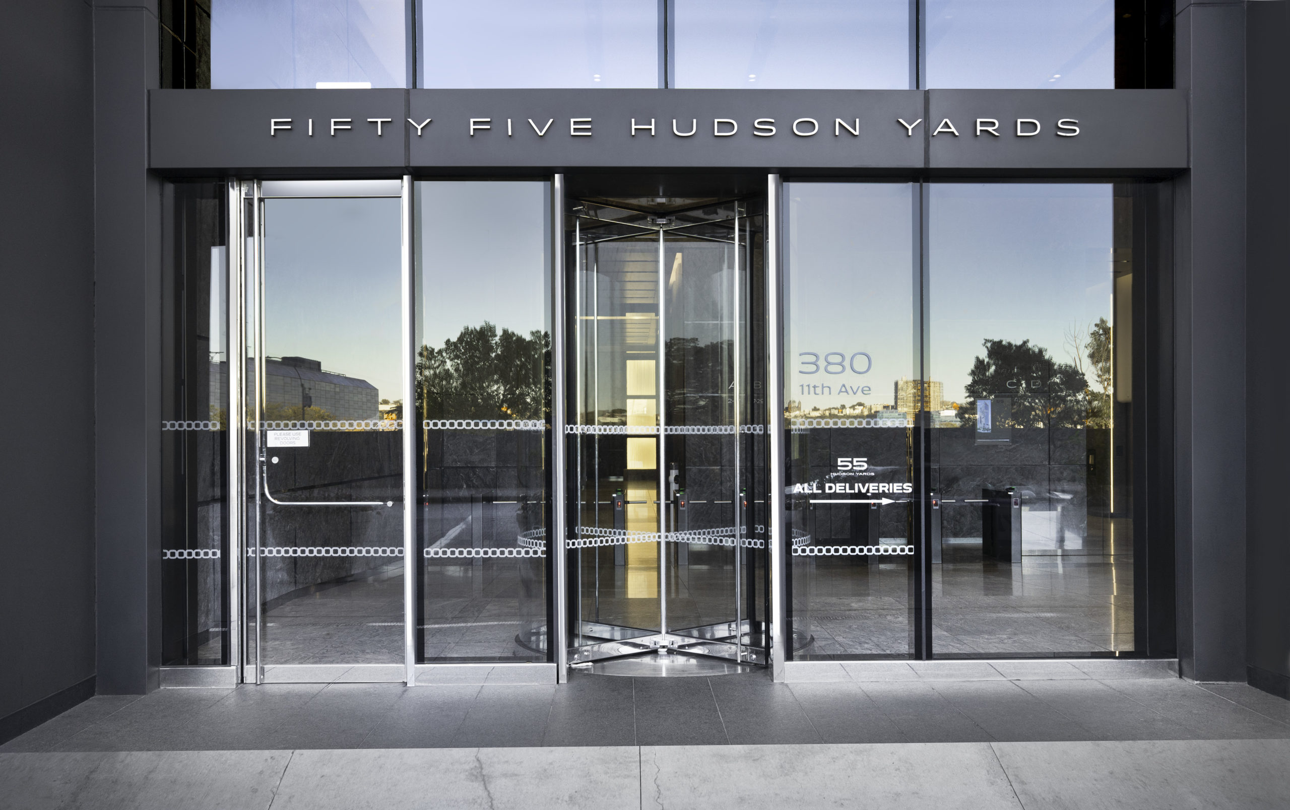 DAWSON Custom Entrances for Commercial Office Buildings