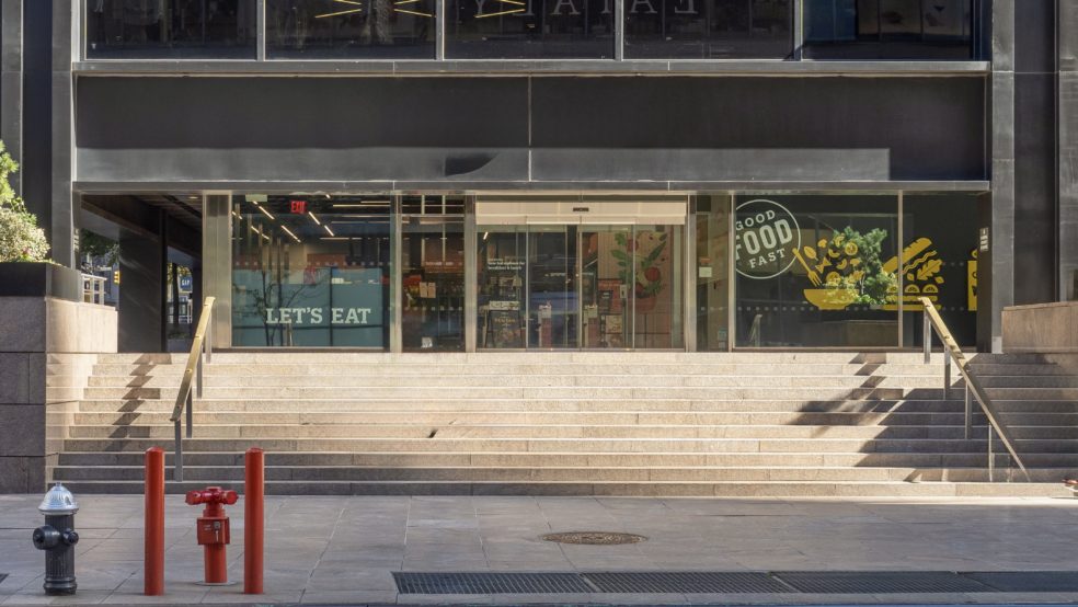 DAWSON Custom Entrances for your Retail Building
